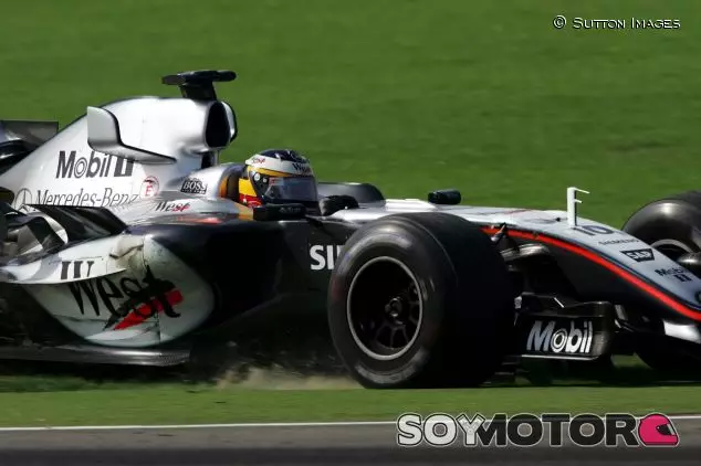 Pedro de la Rosa 2005 Bahrain GP - SoyMotor.com හිදී