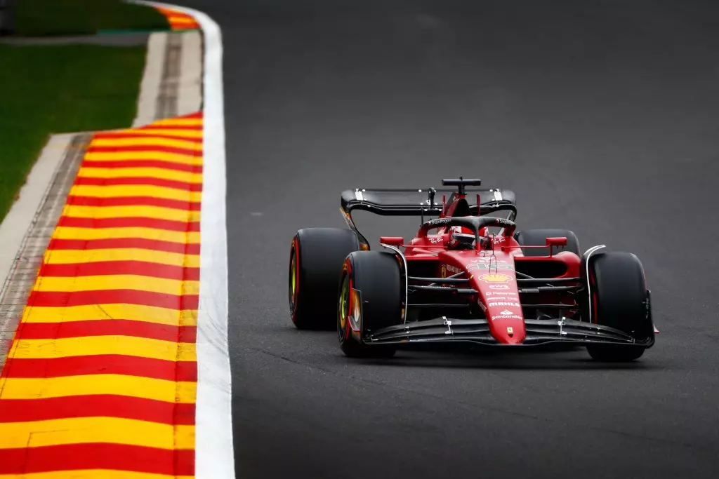 Ferrari ខុសនឹងសំបកកង់ Leclerc ក្នុង Q3៖