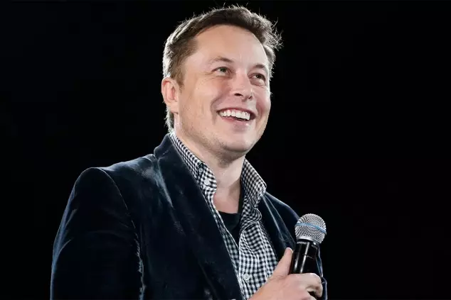 Elon Musk f'immaġni tal-fajl