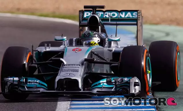 Rosberg da Hamilton sun zo daidai, farkon Mercedes shine