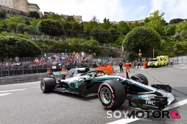 Lewis Hamilton ar yr hypersofts yn Monaco