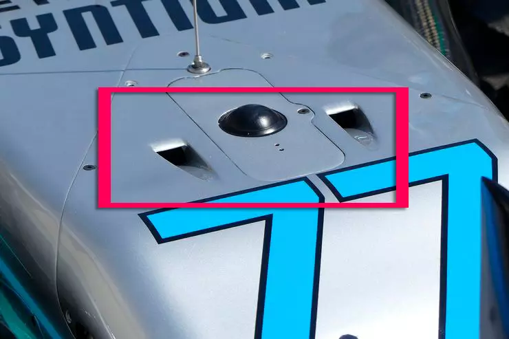 mercedes-holes-nose.jpg