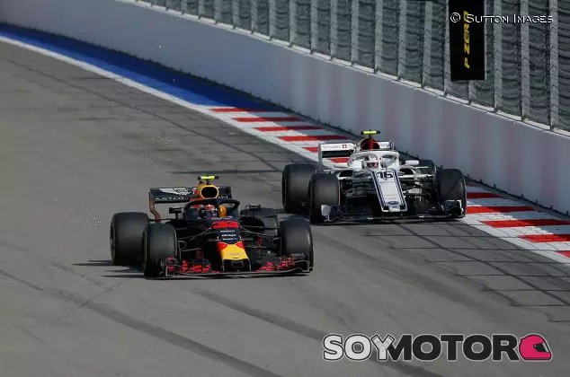 Max Verstappen en Charles Leclerc yn Ruslân - SoyMotor