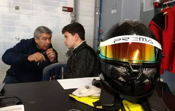 Ian Reutemannek Premarekin proba bat osatu du F4 batean 73013_4