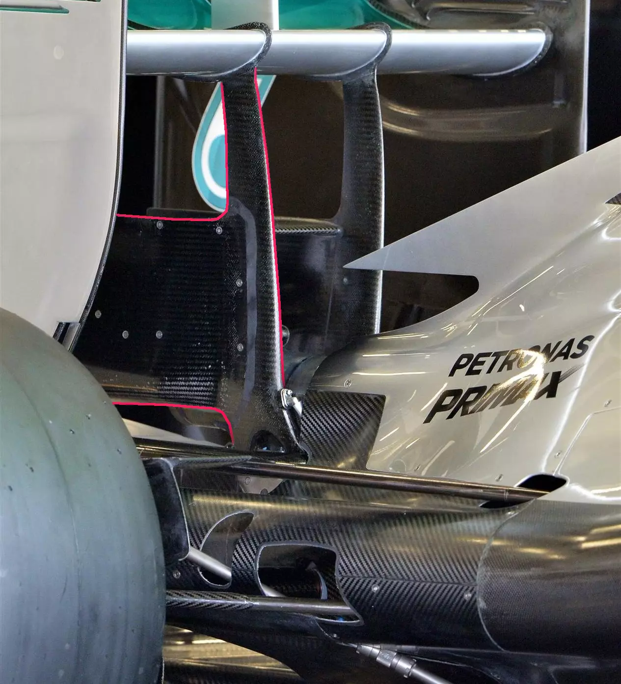 mercedes-silverstone.jpg ib