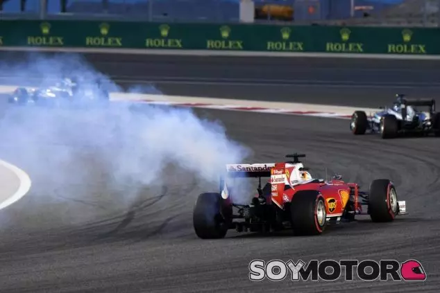 Vettel di lepên damezrandinê - LaF1 de teqawît bûye