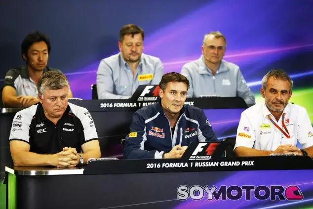 konferensi pers ana ing Rusia - LaF1