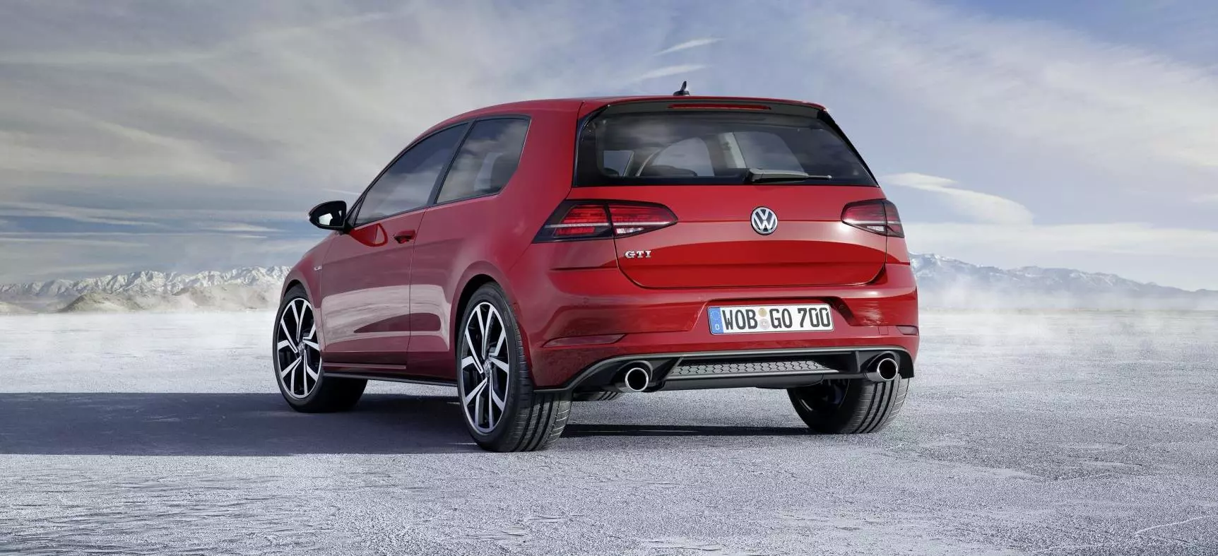 volkswagen_golf_gti_2017_rear.jpg