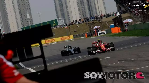 Kimi Räikkönen op der Haaptrei zu Shanghai - laF1