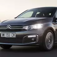 Mae'r Citroën C-Elysée yn cael ei adnewyddu yn weledol ac o ran offer - SoyMotor