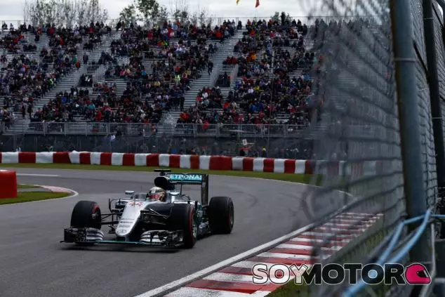 Hamilton dominis la hodiaŭajn du tagojn kun solveco - LaF1