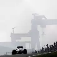 Vitaly Petrov และดอกบัวของเขาที่ 2011 Korean Grand Prix - LaF1