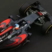 Fernando Alonso MP4-31:n ohjaimissa Bakussa - LaF1