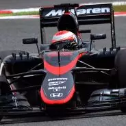 Jenson Button, inniu ag an Circuit de Barcelona-Catalunya - LaF1