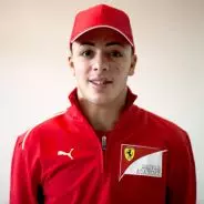 Antonio Fuoco vestindo as cores da Ferrari Driver Academy - LaF1
