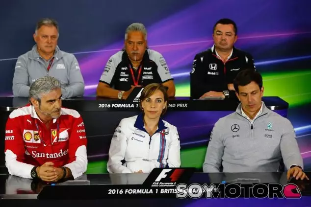 Foto oficial da rolda de prensa - LaF1