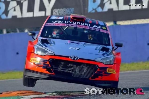 Sordo, sezonu Monza Rally Show'da podyum finişi ile kapatıyor