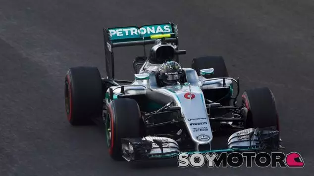 Rosberg reyalize Pol Pozisyon benefisye pa drapo jòn Alonso a nan Q3 - LaF1