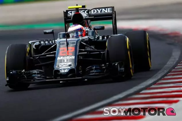 McLaren inovavarira mapoinzi nemotokari mbiri - LaF1