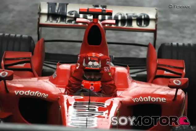 Schumacher viimeisessä voittossaan Kiinassa 2006 - SoyMotor