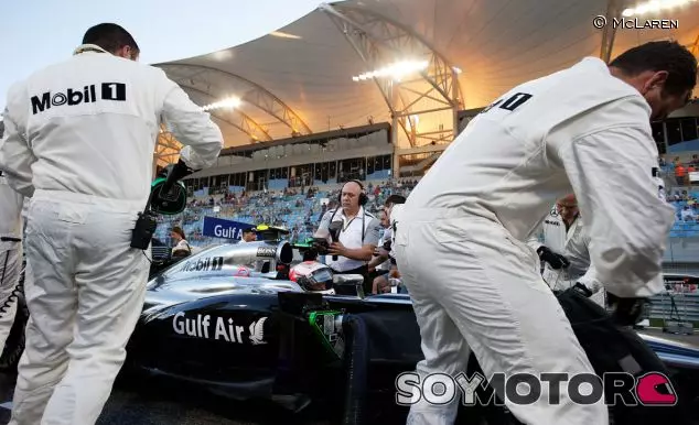 Kevin Magnussen in njegov McLaren na zadnji VN Bahrajna - LaF1