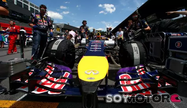 Renault bekräftar sitt kontrakt med Red Bull till 2016 - LaF1.es