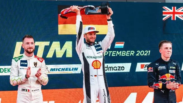 威特曼在阿森赢得 DTM 的第一场比赛