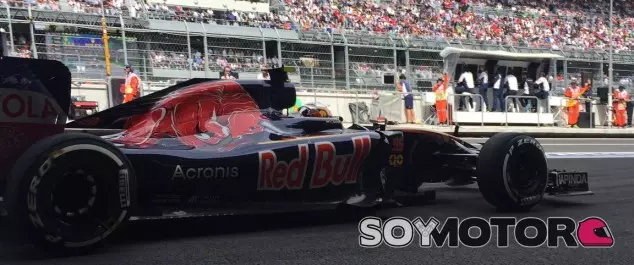 Sainz, després d'una parada a boxes durant el GP de Mèxic - LaF1