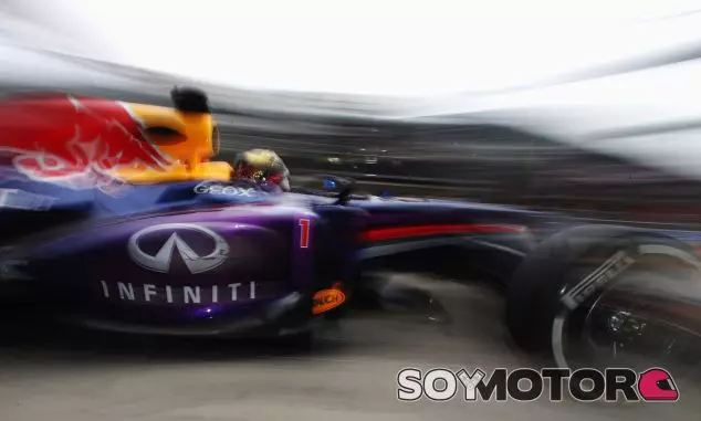 Sebastian Vettel sareng Red Bull RB9 - LaF1