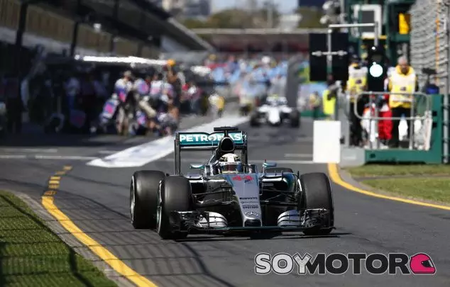 Lewis Hamilton an ɗora zuwa W06 a Ostiraliya - LaF1.es