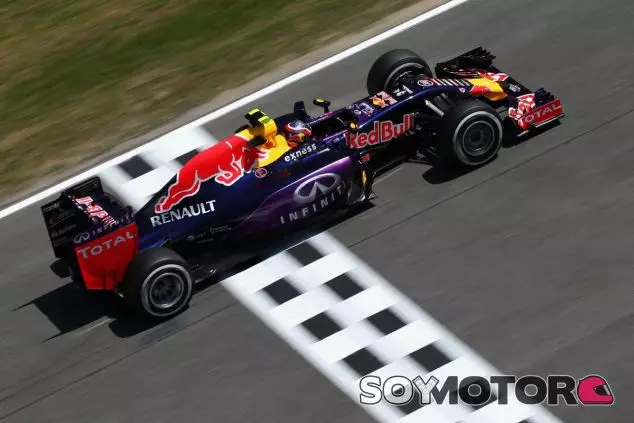 Daniil Kvyat in Barcelona - LaF1.es