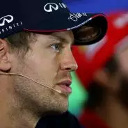 Sebastian Vettel ja Fernando Alonso vuoden 2014 arkistokuvassa - LaF1