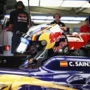 Carlos Sainz, pembalap resmi Toro Rosso pada 2015 - LaF1.es