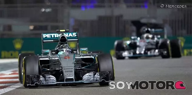 Nico Rosberg na Lewis Hamilton muri Abu Dhabi - LaF1