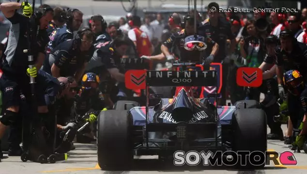 Sebastian Vettel's gomba kumira pa2013 Chinese GP