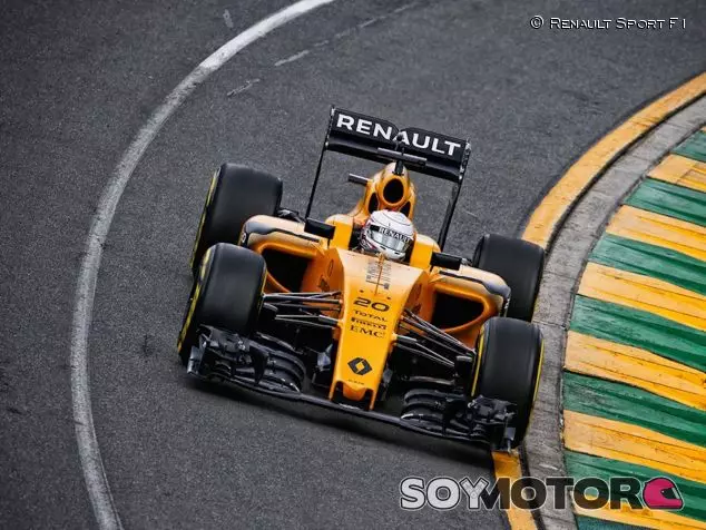 Kevin Magnussen dum la aŭstralia GP-vetkuro - LaF1