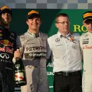 Rosberg golpea primeiro no medio de menos caos do esperado