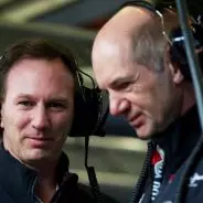 Christian Horner na Adrian Newey na-akparịta ụka - LaF1.es