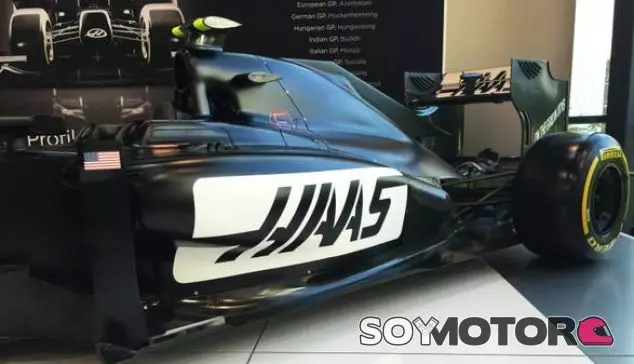 Cotxe d'exhibició de Haas F1 - Laf1