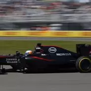 The McLaren MP4-30 yng Nghanada - LaF1.es