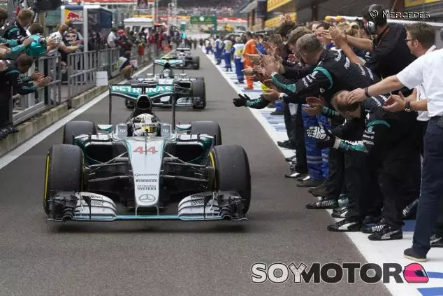 Mercedes heeft weer een jaar gelopen en het zal moeilijk zijn om dit in 2016 niet te herhalen - LaF1