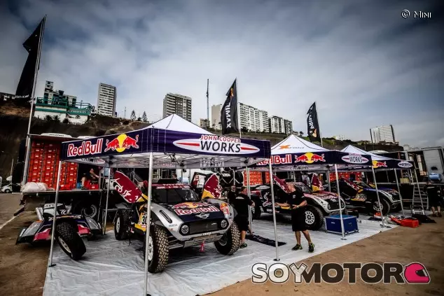 Sainz đã vượt qua kiểm tra kỹ thuật của Dakar