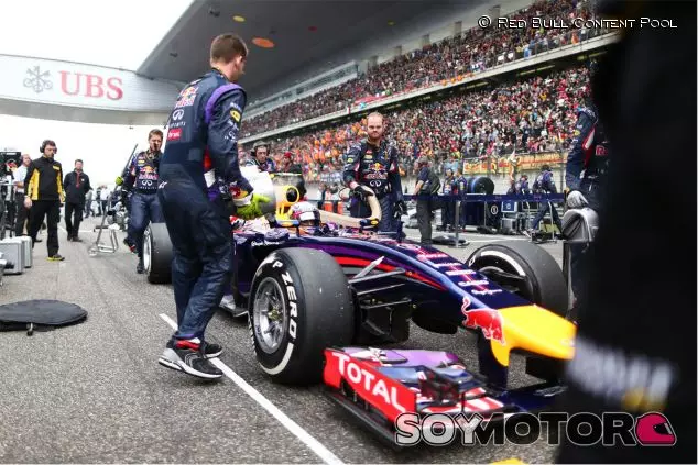 Daniel Ricciardo บนตารางเริ่มต้นในเซี่ยงไฮ้ - LaF1