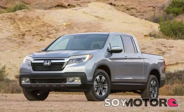 Isithombe esilula kanye nomklamo osebenzayo. I-Honda Ridgeline ibhejela ekusebenzeni - SoyMotor