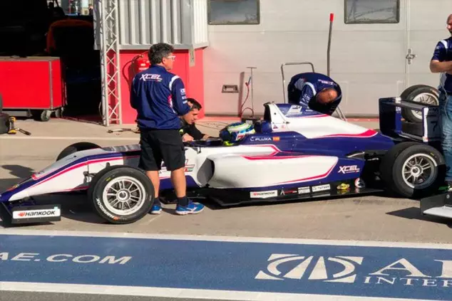 Si Lorenzo Fluxa naghimo og maayong debut sa F4 sa United Arab Emirates