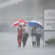 Kabeh padha nutupi! Banjir tekan Austin lan ora bisa metu saka aspal - LaF1