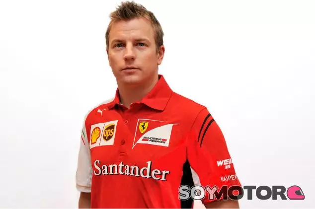 Kimi Räikkönen twb tau nce mus rau hauv Ferrari simulator