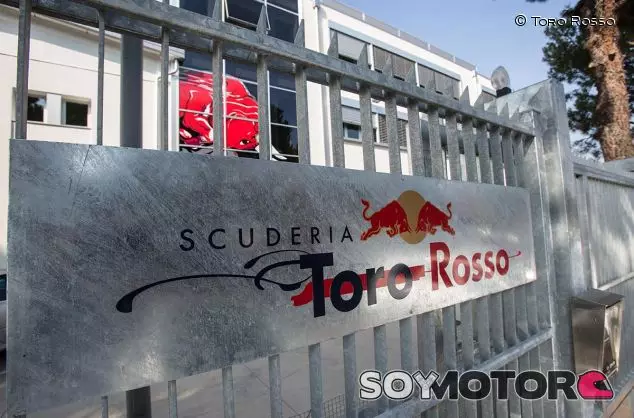 Détail de l'usine Toro Rosso à Faenza - SoyMotor