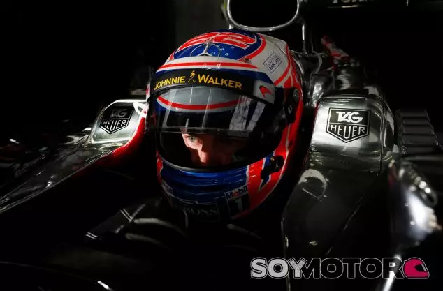 Jenson Button på fri träning för Malaysias GP - LaF1