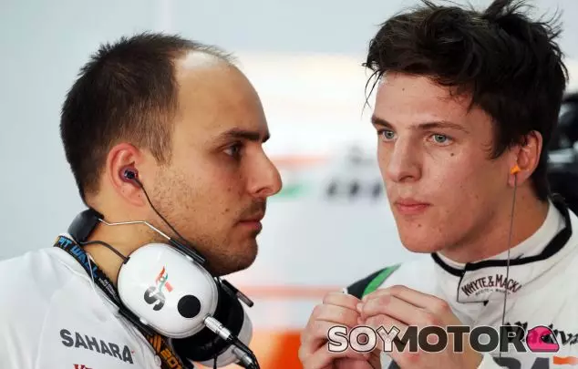 James Calado a cikin akwatin Force India - LaF1